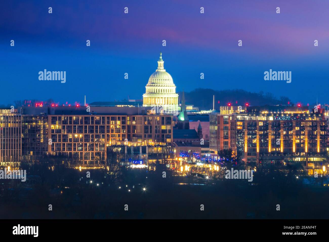 Washington monument verkehr immagini e fotografie stock ad alta ...