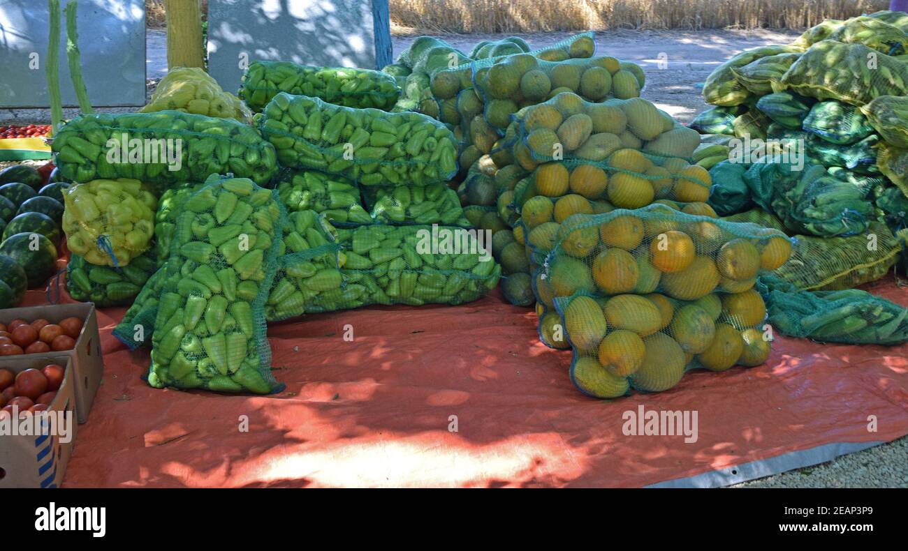 Vendere anguria immagini e fotografie stock ad alta risoluzione - Alamy