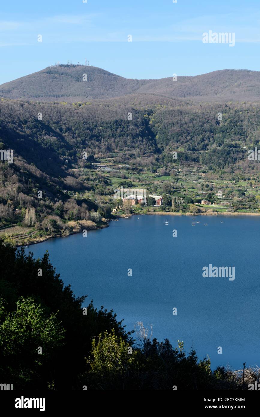 Lago di nemi in italia immagini e fotografie stock ad alta risoluzione ...