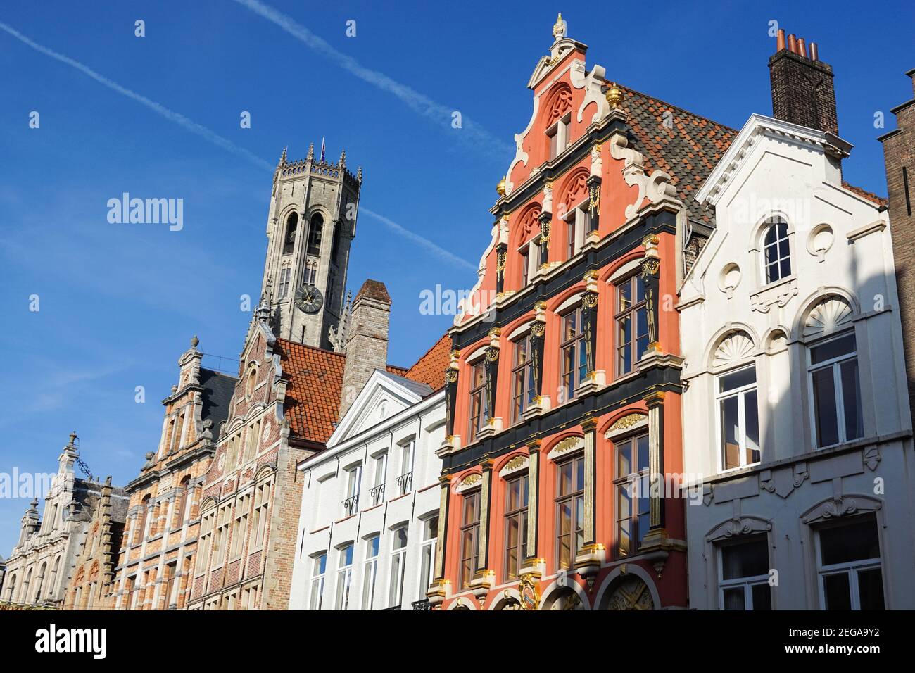 Case tradizionali di bruges immagini e fotografie stock ad alta ...