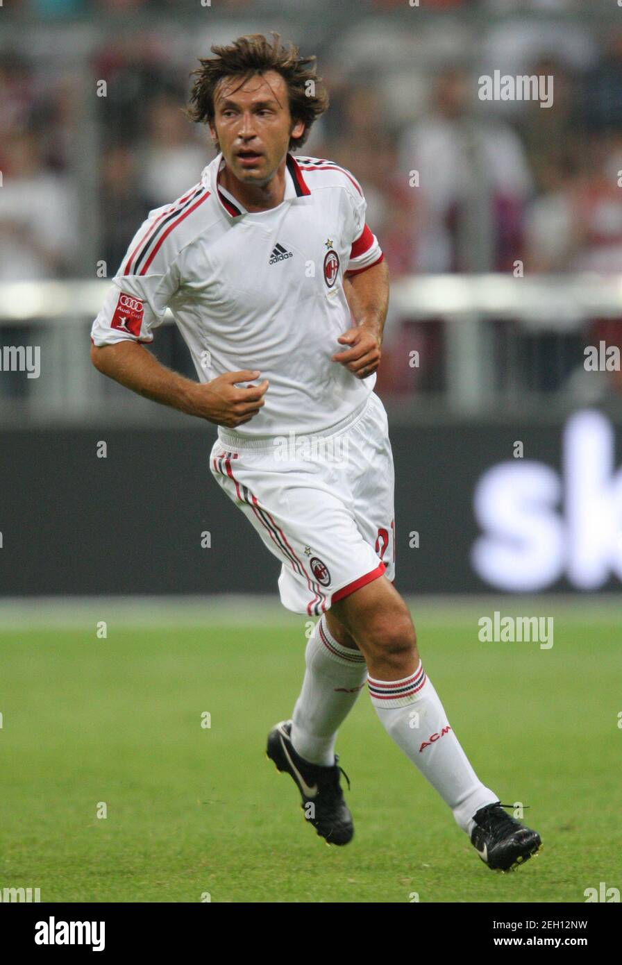 Andrea pirlo ac milan immagini e fotografie stock ad alta risoluzione - Alamy
