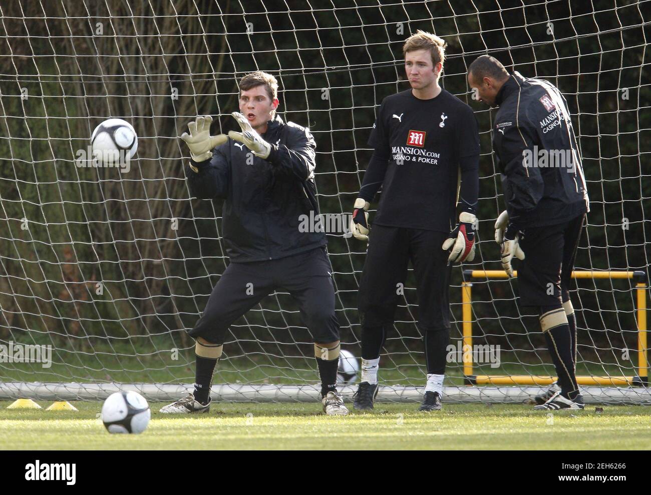 Il portiere del tottenham hotspur heurelho gomes immagini e fotografie ...