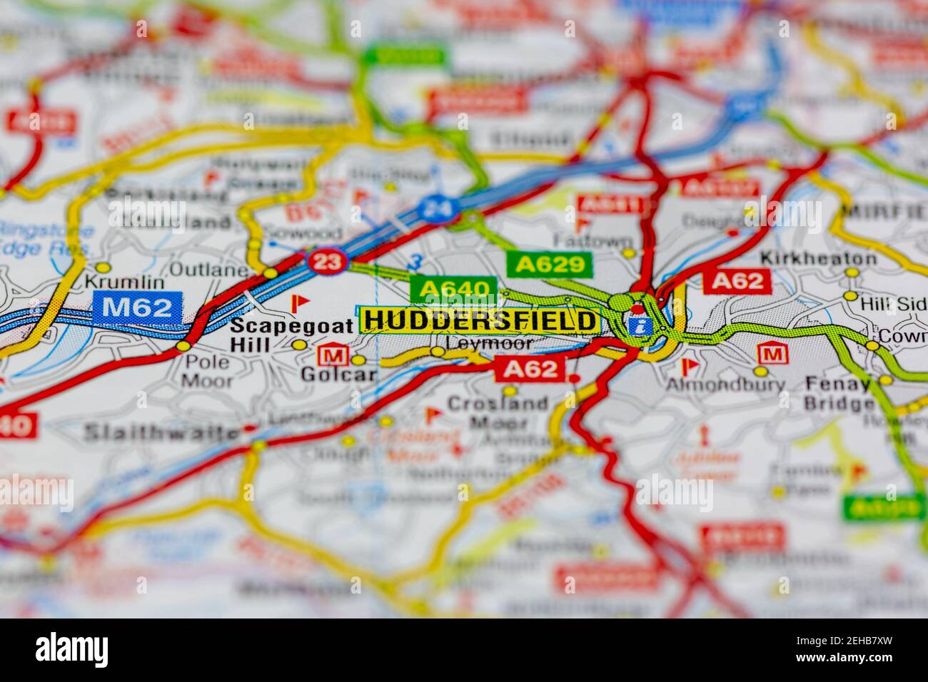 Huddersfield e le aree circostanti visualizzate su una mappa stradale o ...
