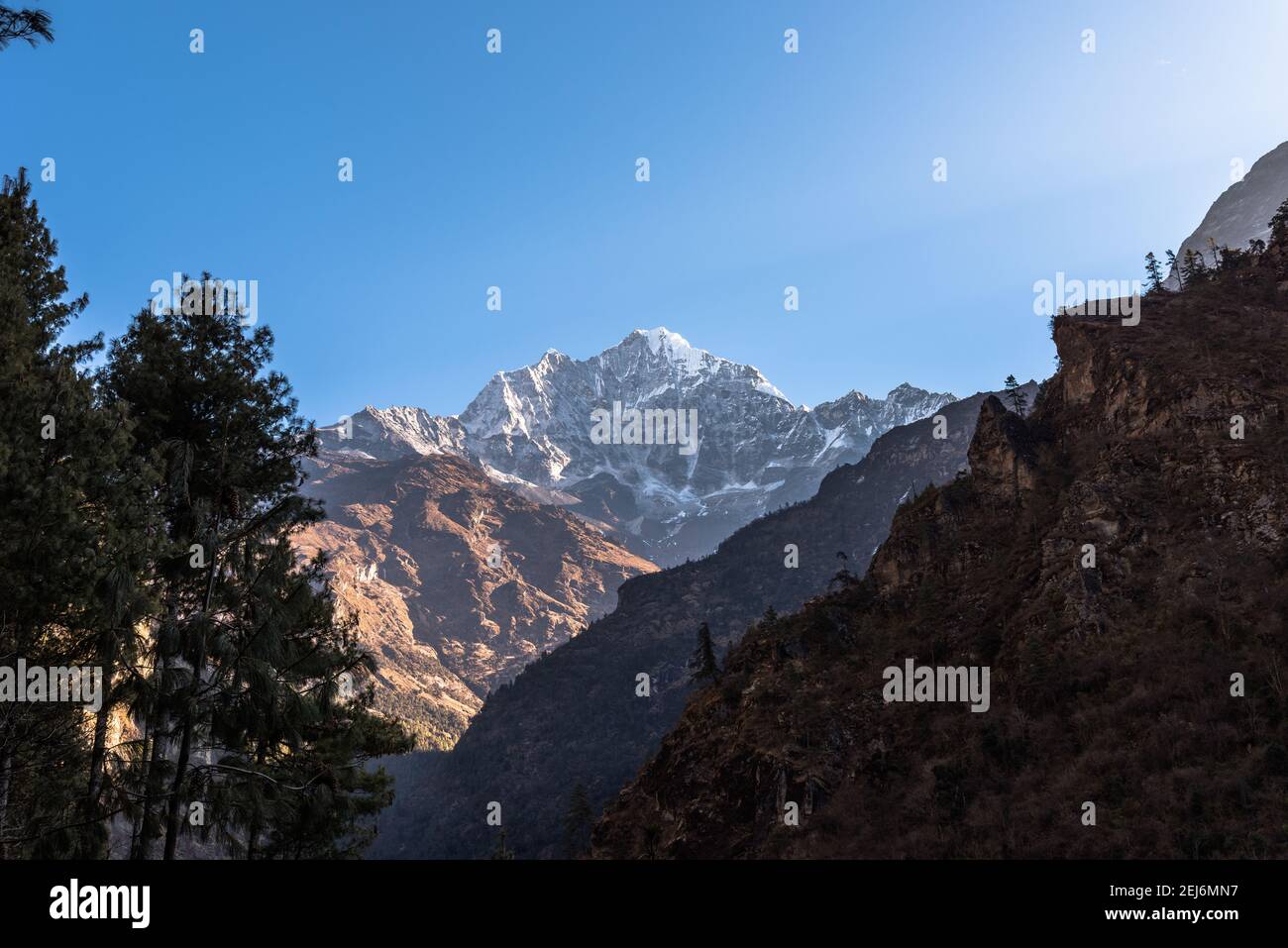 Kathmandu, Nepal, è la porta d'accesso a Himalaya, Everest e infinite ...