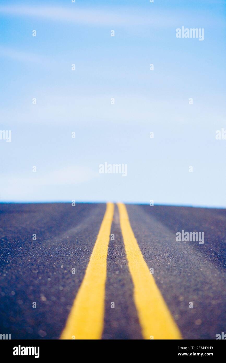 Linee di demarcazione stradale immagini e fotografie stock ad alta ...