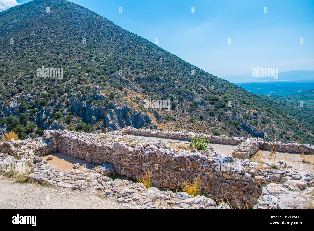Mycenaean tombs immagini e fotografie stock ad alta risoluzione - Alamy