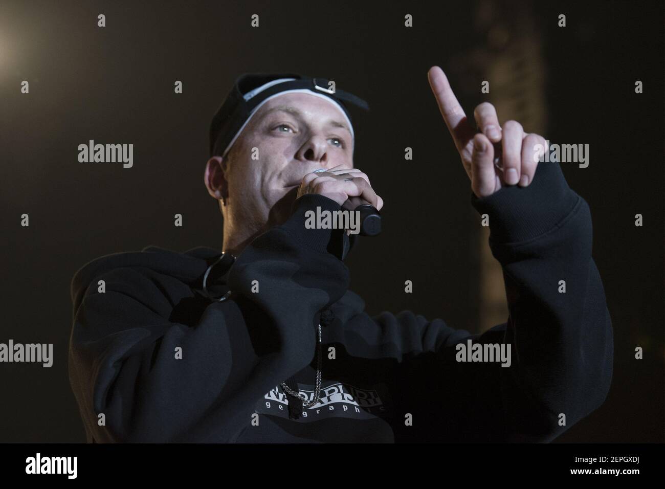 (12/23/2019) Clementino, pseudonimo di Clemente Maccaro, è un rapper ...