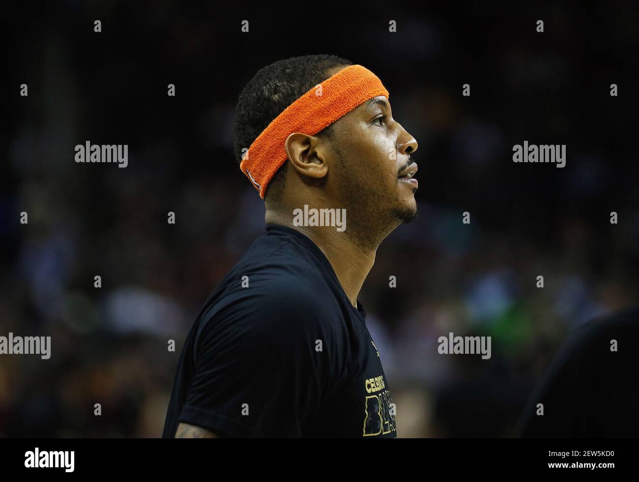 Il Carmelo Anthony dei New York Knicks si riscalda per una partita ...