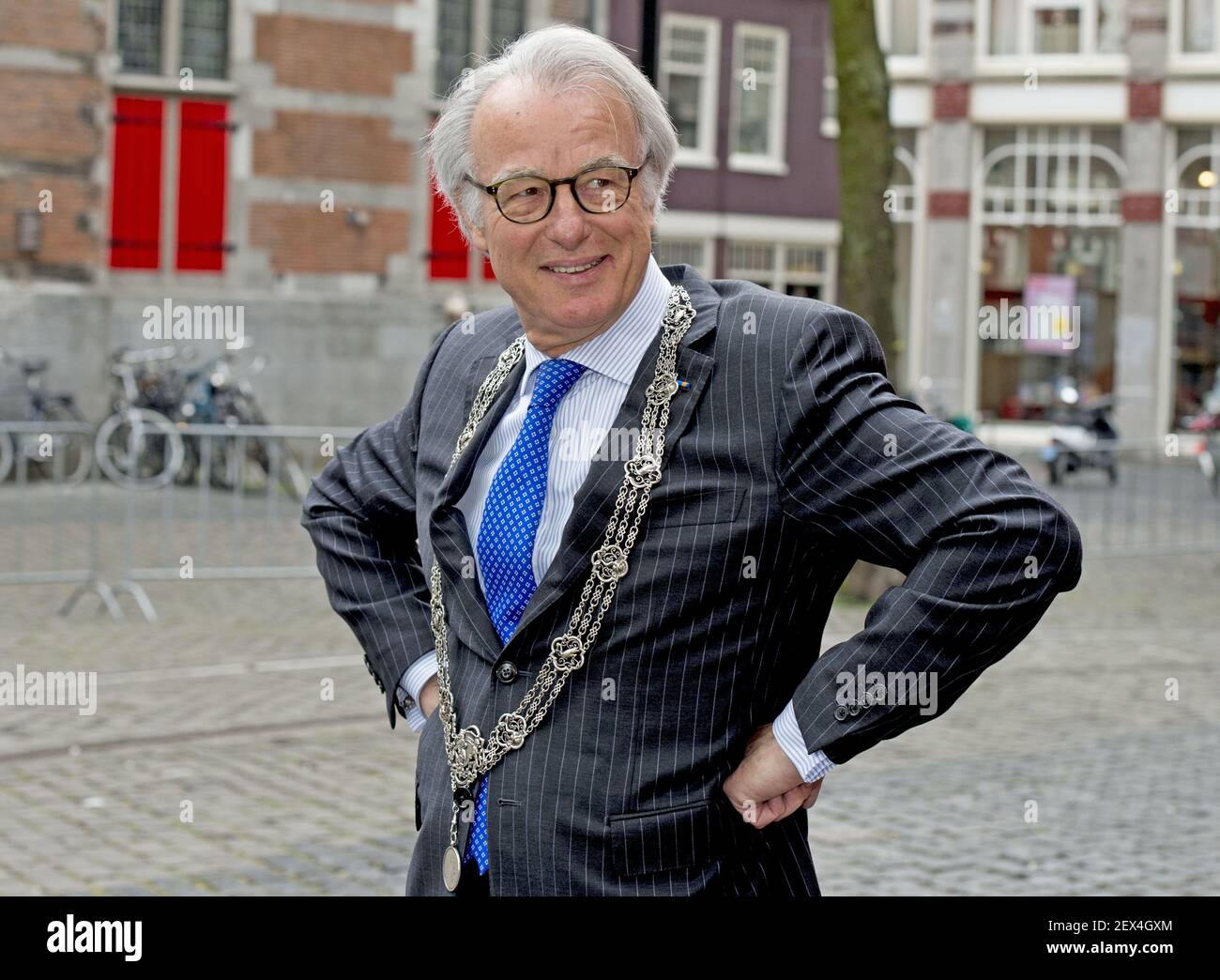 8-5-2015 - L'AIA - burgemeester van Aartsen la principessa Irene prende ...