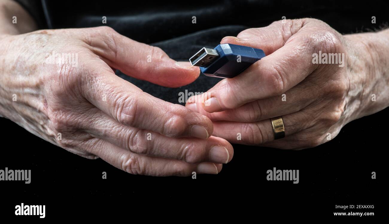 Mani allargate immagini e fotografie stock ad alta risoluzione - Alamy