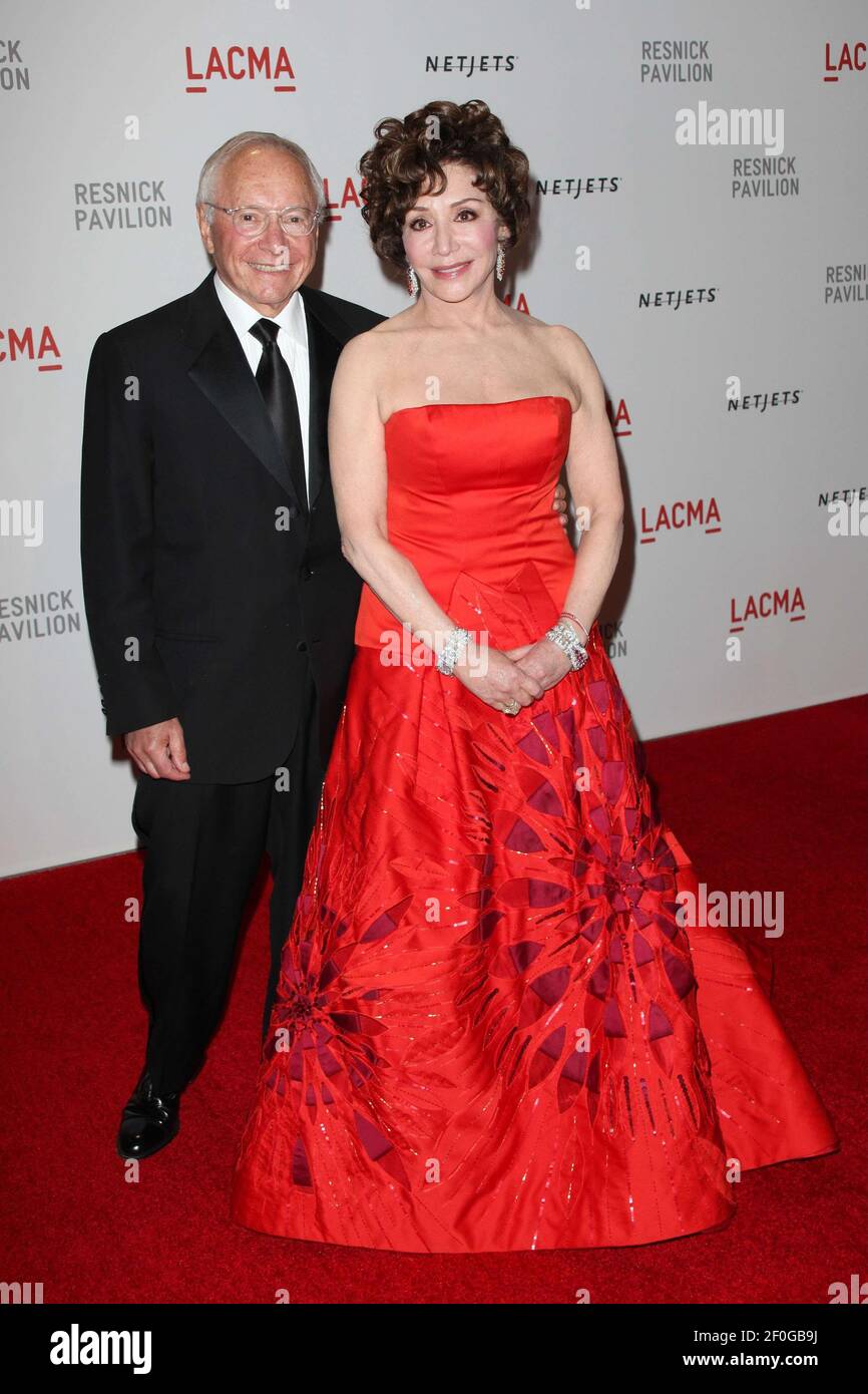 25 settembre 2010 - Los Angeles, CA - Stewart Resnick e Lynda Resnick arrivano al "The Unmasking ...