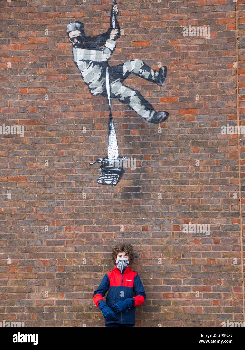 Banksy mural immagini e fotografie stock ad alta risoluzione - Alamy