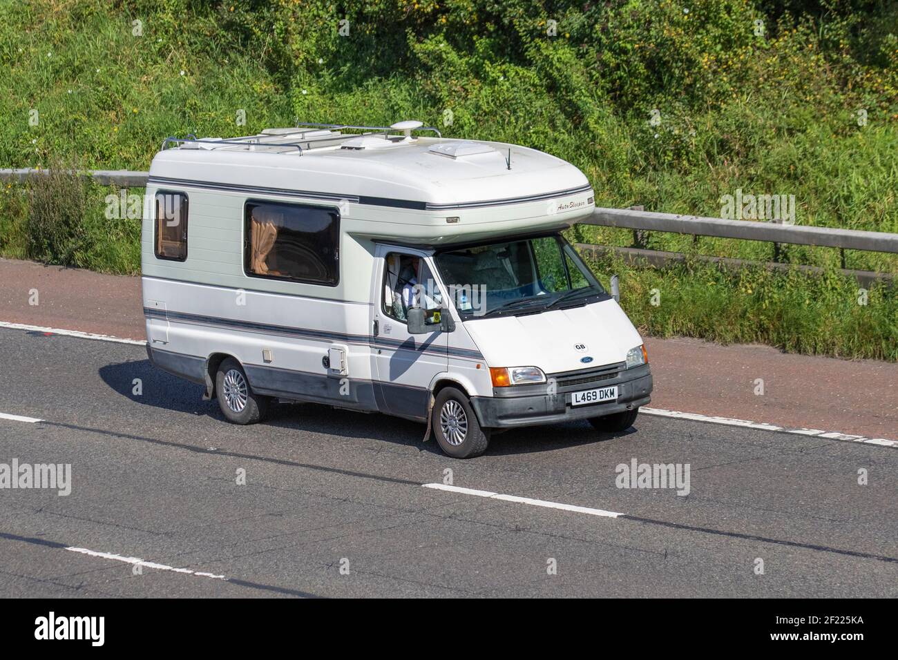 1993 90s Ford Transit 150 Custom LWB LCV tetto medio furgone; Caravan ...
