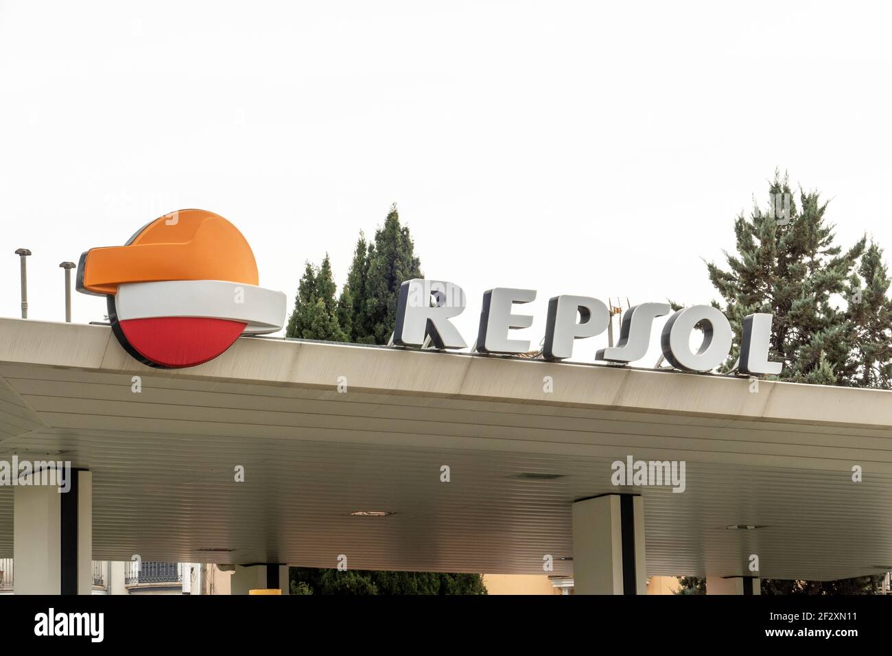 Repsol logo immagini e fotografie stock ad alta risoluzione - Alamy
