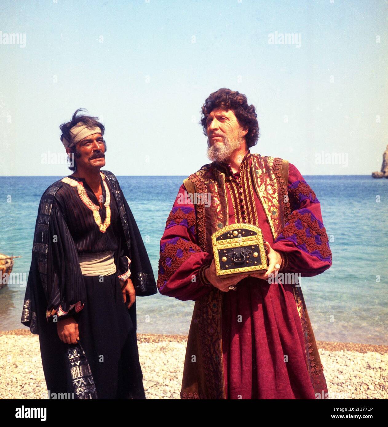 TAKIS EMMANUEL e TOM BAKER nel VIAGGIO D'ORO DEL regista SINBAD 1973 ...