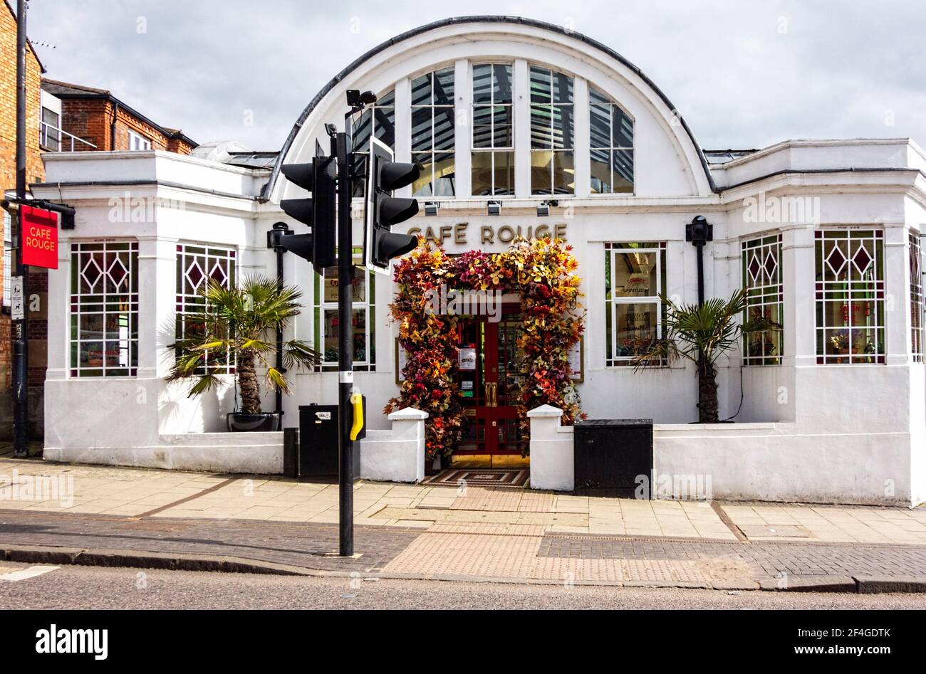 Chiusura del ristorante cafe rouge immagini e fotografie stock ad alta ...