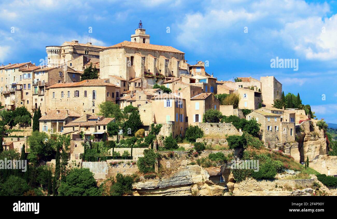 Villaggio arroccato immagini e fotografie stock ad alta risoluzione - Alamy