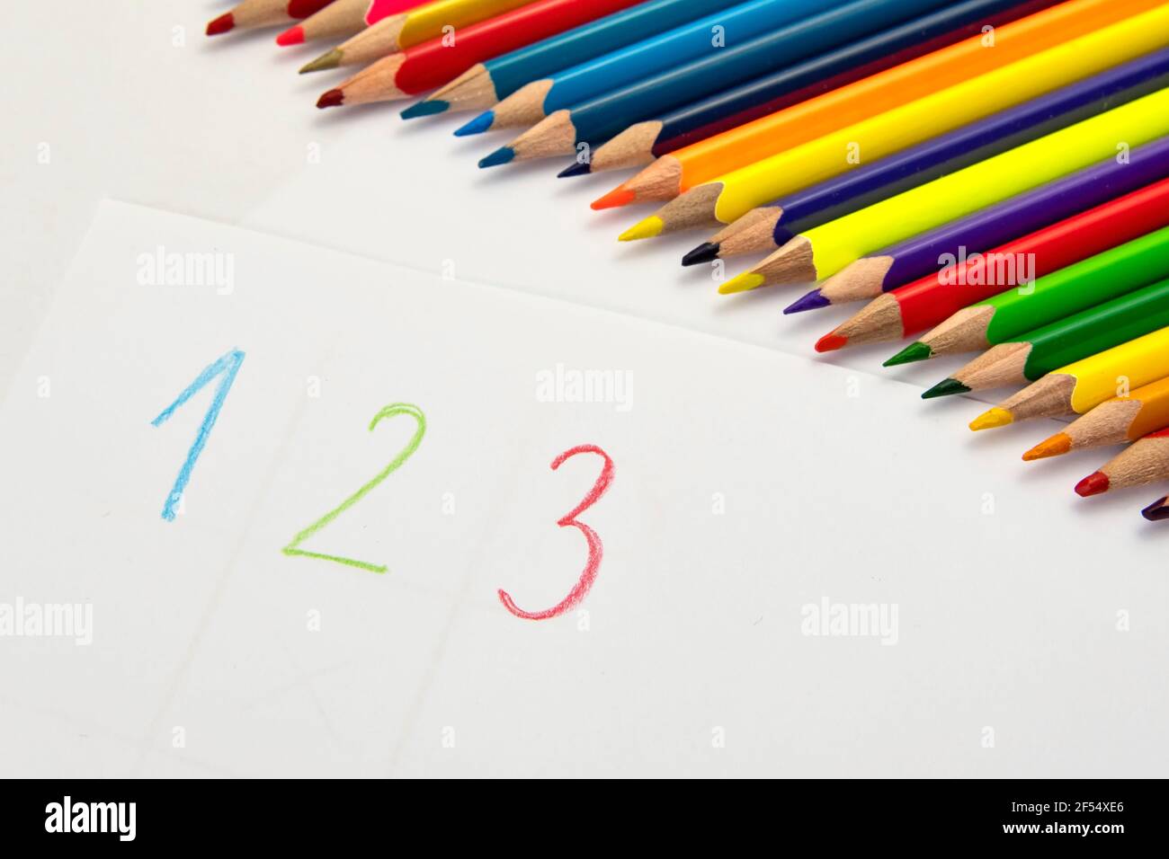 Numeri da colorare immagini e fotografie stock ad alta risoluzione - Alamy