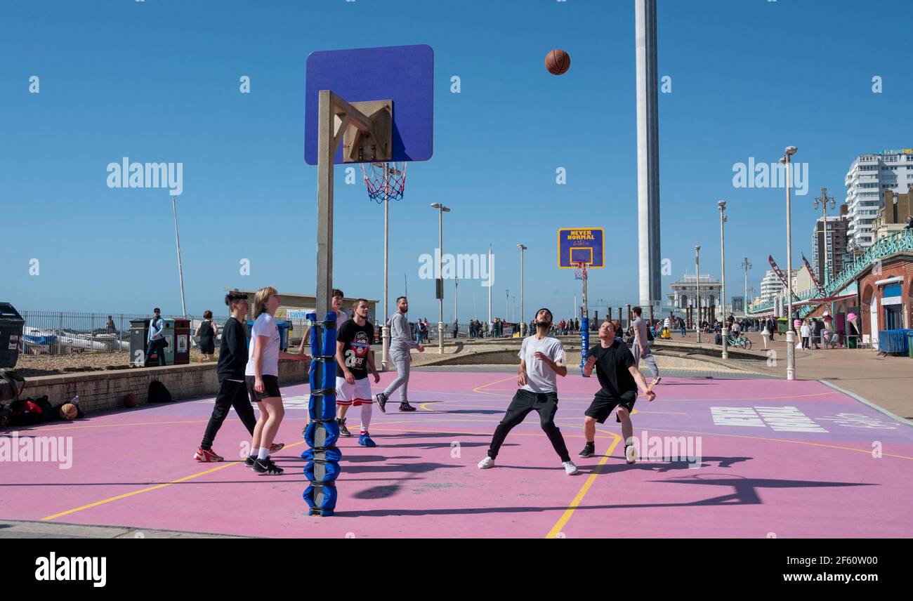 Basket brighton immagini e fotografie stock ad alta risoluzione - Alamy