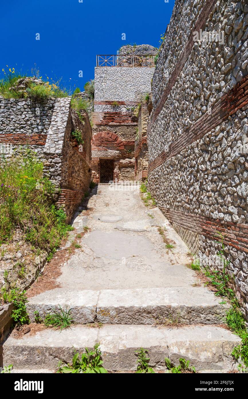 Imperatore romano a capri immagini e fotografie stock ad alta ...