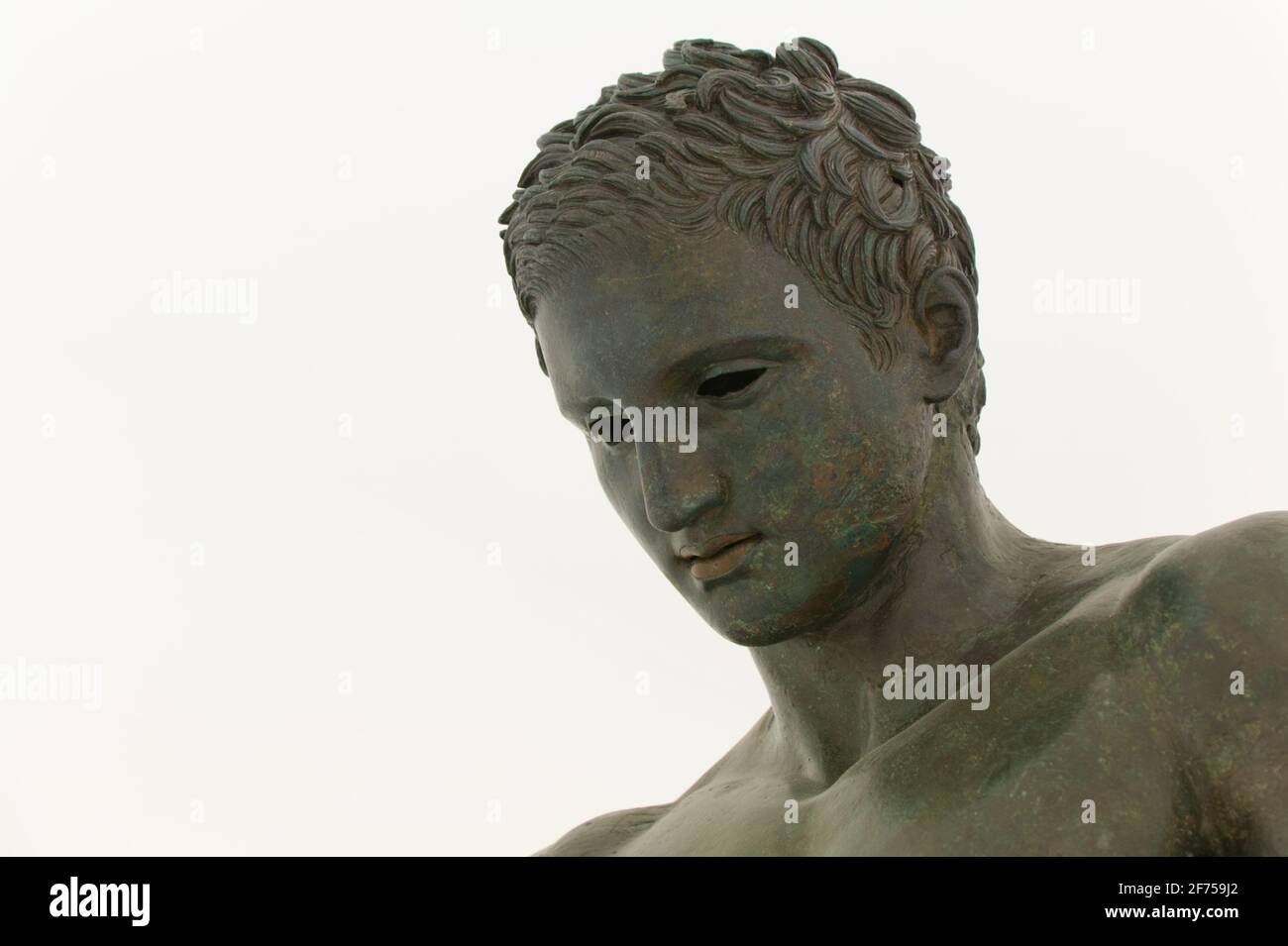 Ancient greek bronze statue immagini e fotografie stock ad alta ...
