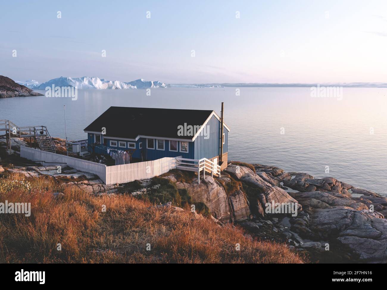 Casa di villaggio inuit immagini e fotografie stock ad alta risoluzione ...