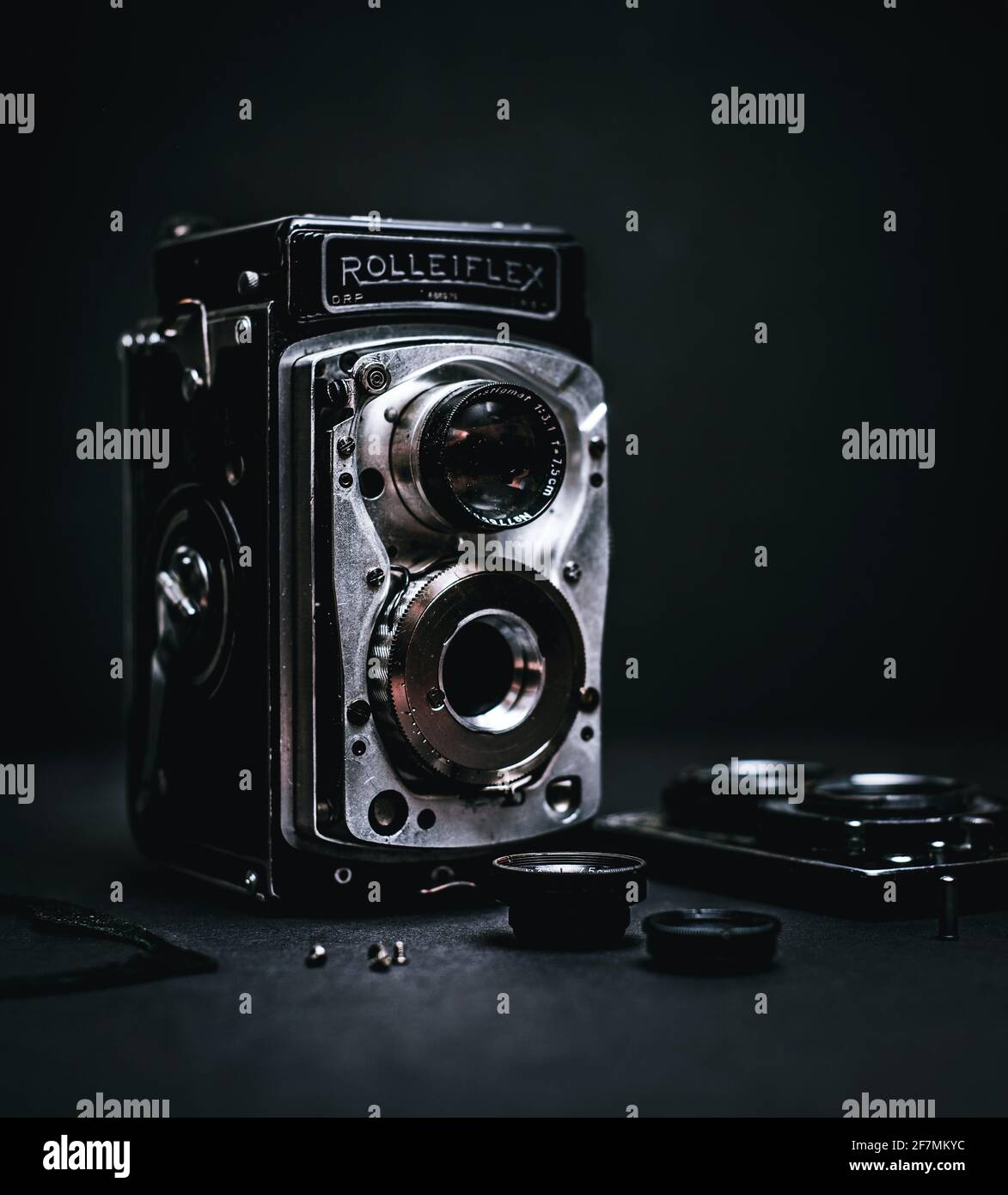 Modelli rolleiflex tlr immagini e fotografie stock ad alta risoluzione ...