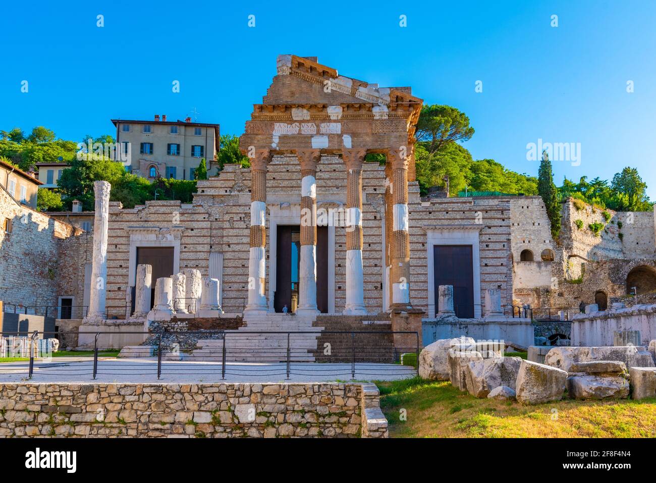 Tempio della triade capitolina a brescia immagini e fotografie stock ad ...
