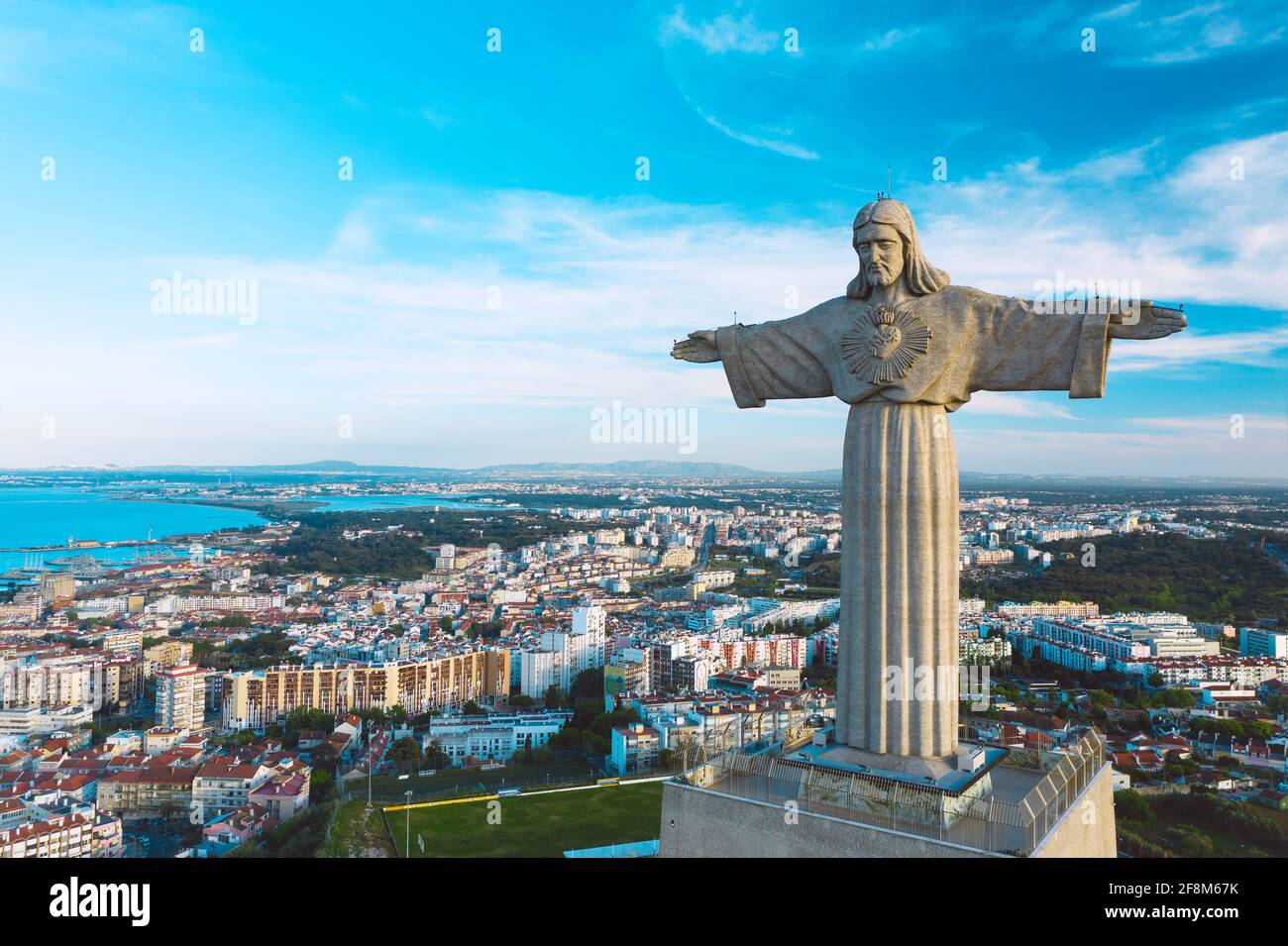Veduta aerea del Santuario di Cristo Re o Santuario di Cristo Rei nella ...