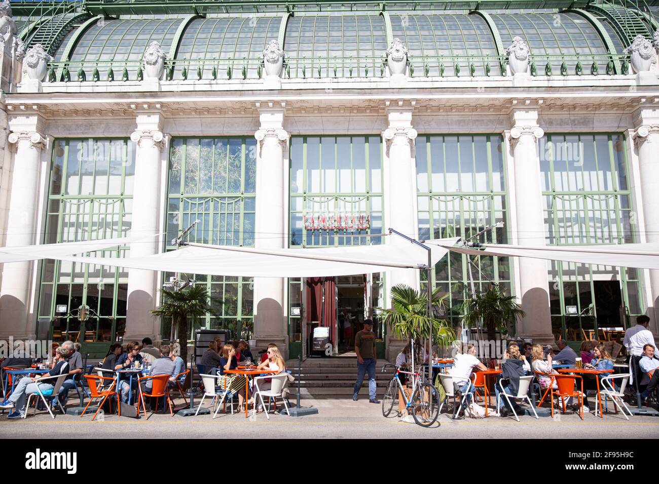 Palmenhaus vienna immagini e fotografie stock ad alta risoluzione - Alamy
