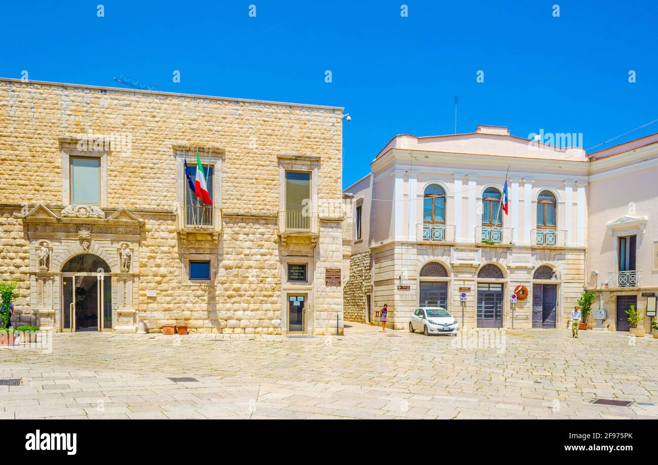 Molfetta puglia italy antica vecchia immagini e fotografie stock ad ...