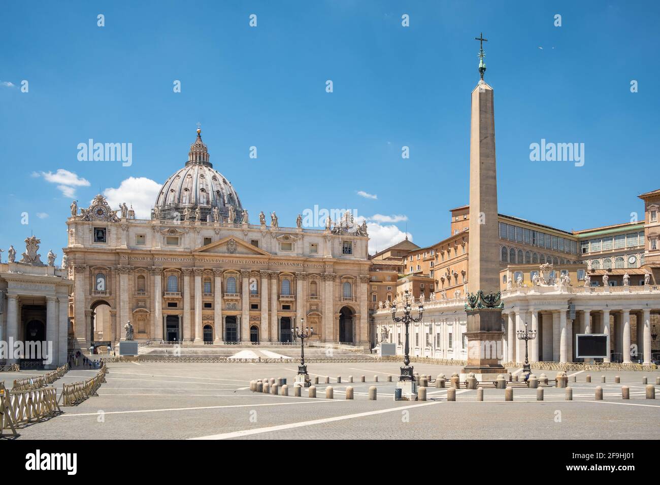 Colonnato della basilica di san pietro a roma immagini e fotografie ...