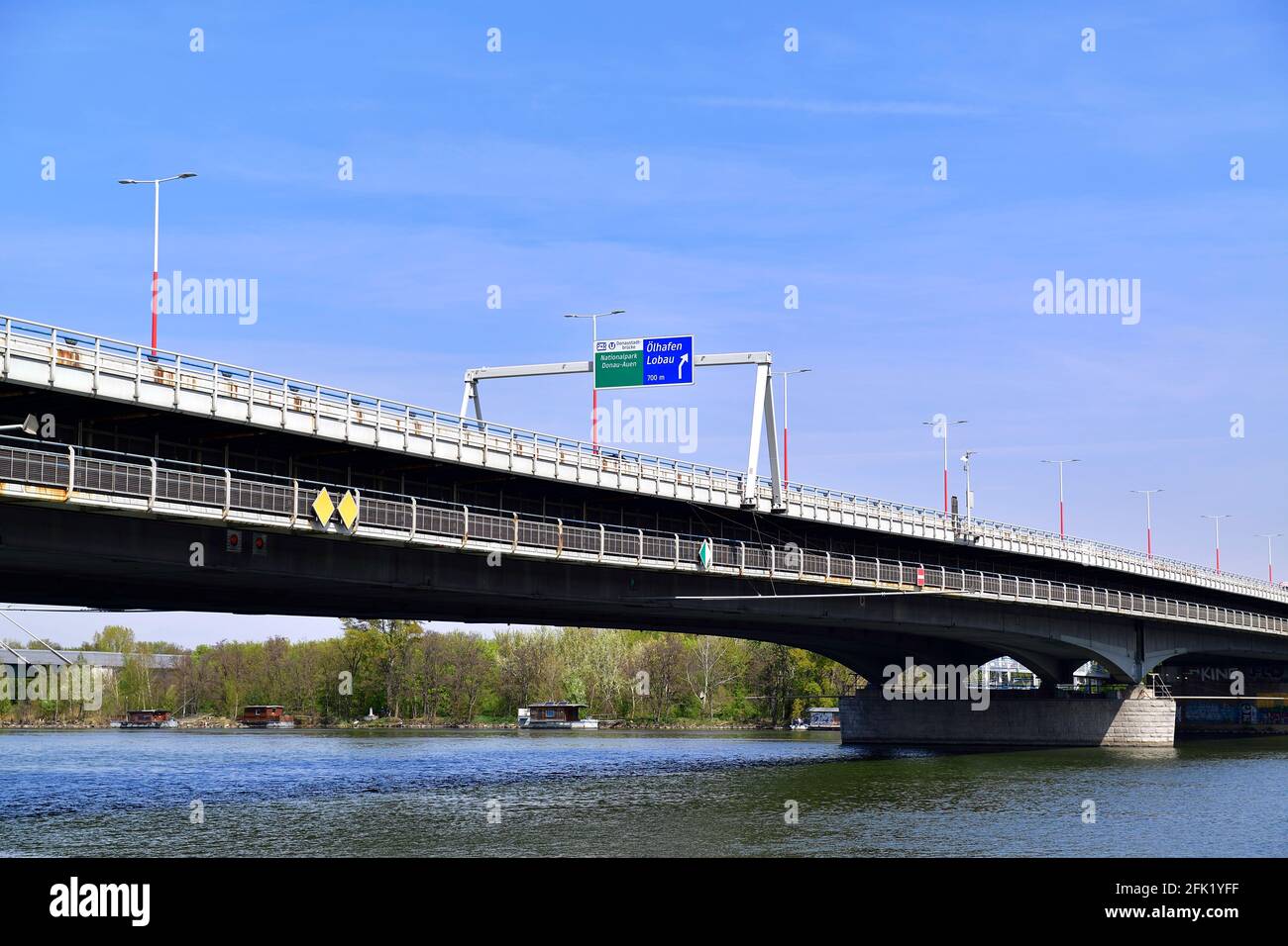 Vienna ponte sul danubio immagini e fotografie stock ad alta ...
