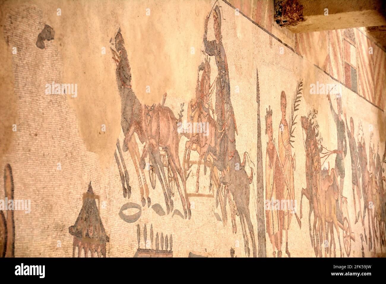 Antico mosaico romano pavimento di una corsa di carri nel Circo massimo ...