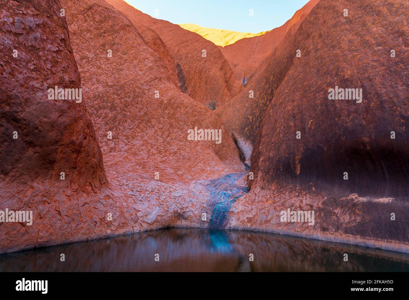 Mutitjulu waterhole immagini e fotografie stock ad alta risoluzione - Alamy