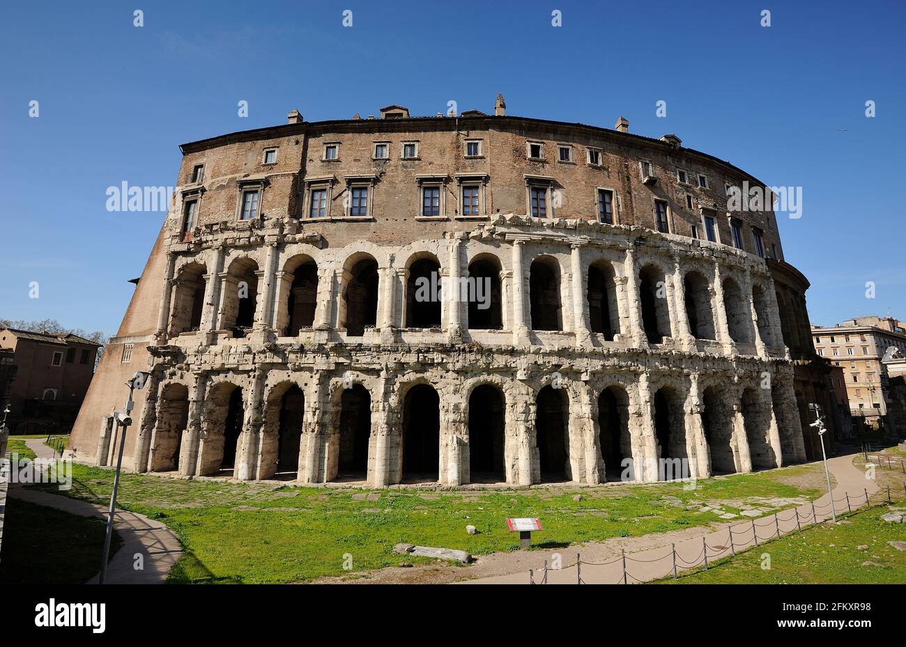 Marcello teatro roma, italia immagini e fotografie stock ad alta ...