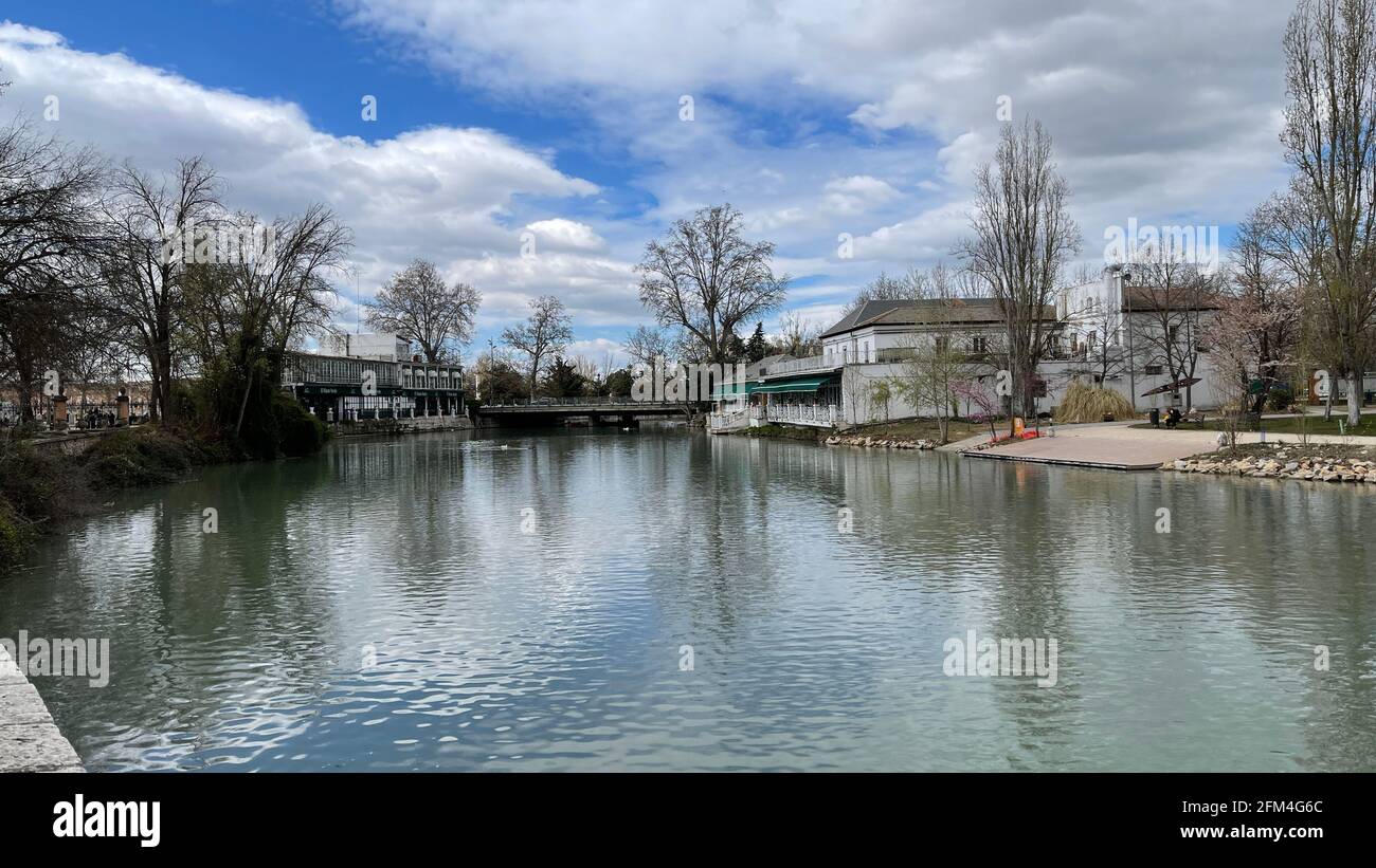 Fiume aranjuez tajo immagini e fotografie stock ad alta risoluzione - Alamy