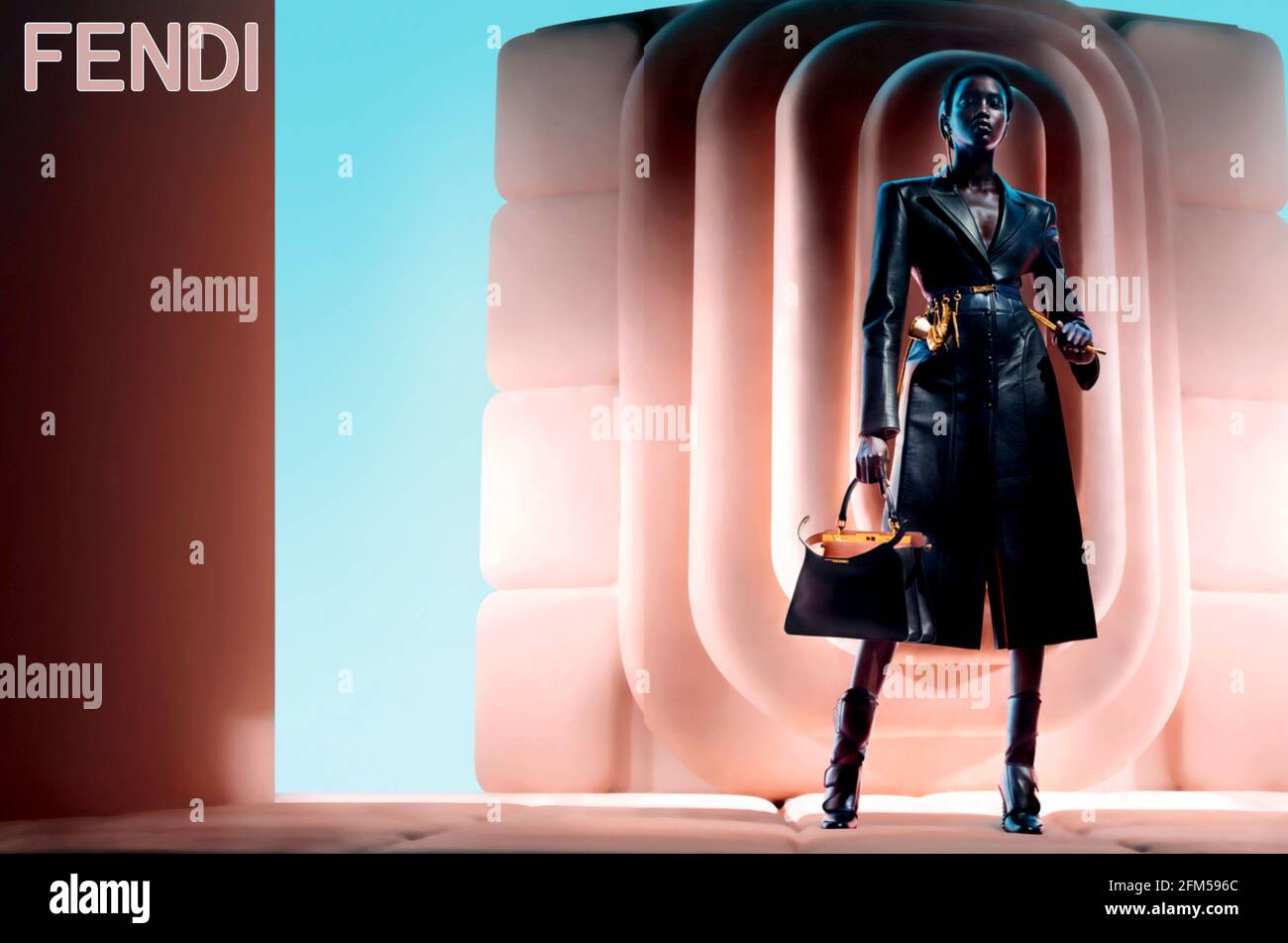 Fendi handbags immagini e fotografie stock ad alta risoluzione - Alamy