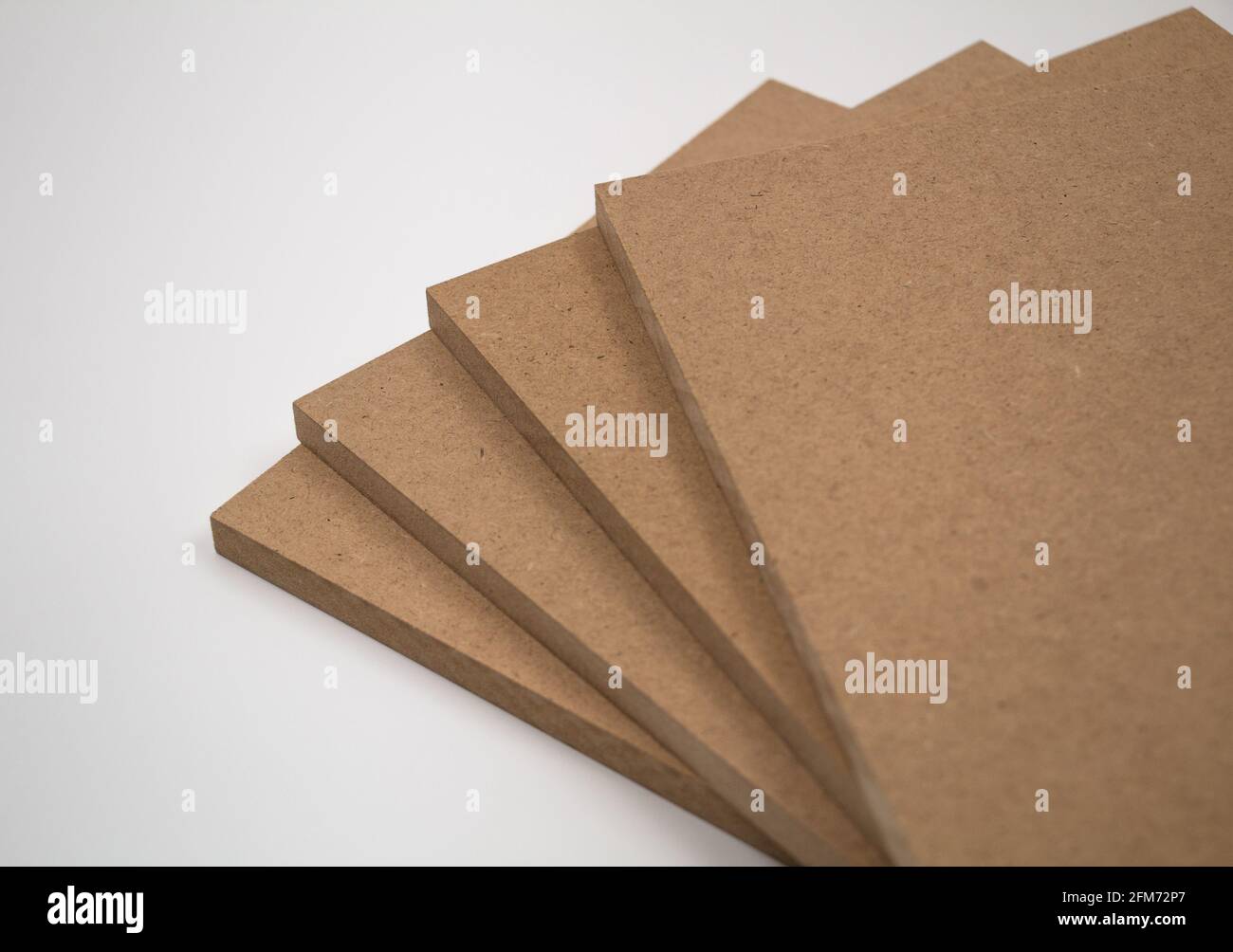 Lastre di cartone immagini e fotografie stock ad alta risoluzione - Alamy