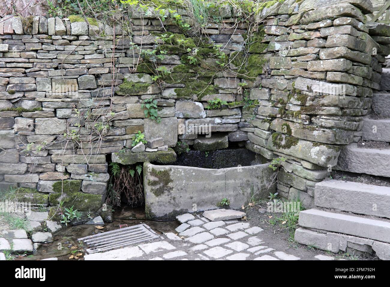 Trogolo antico in pietra immagini e fotografie stock ad alta ...