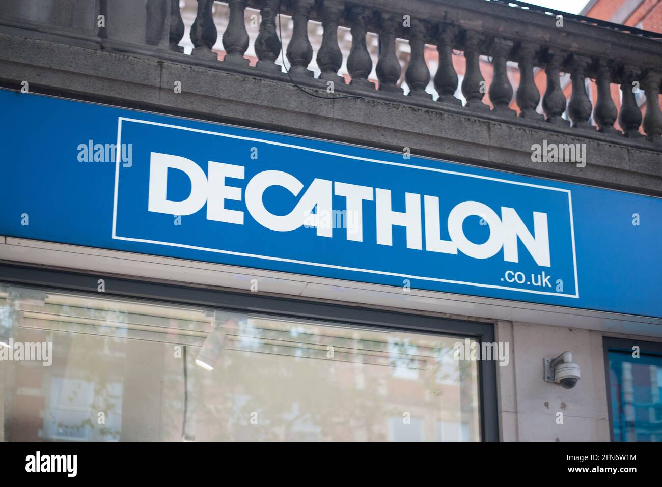 Decathlon logo immagini e fotografie stock ad alta risoluzione - Alamy