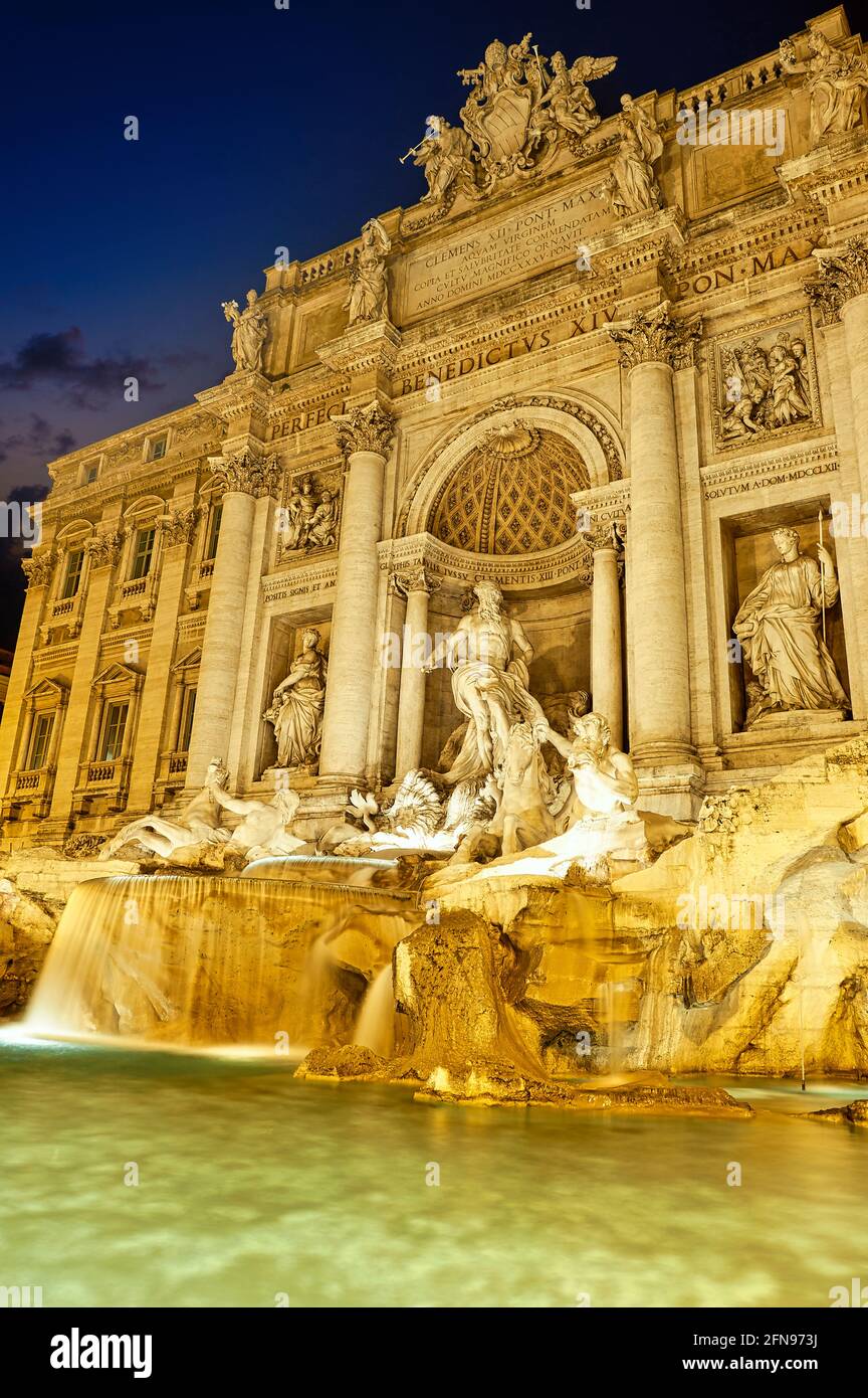 Fontana romana antica immagini e fotografie stock ad alta risoluzione ...