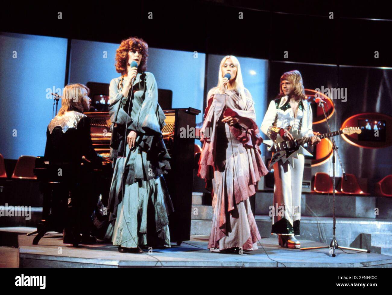 Agnetha faltskog anni frid lyngstad immagini e fotografie stock ad alta ...