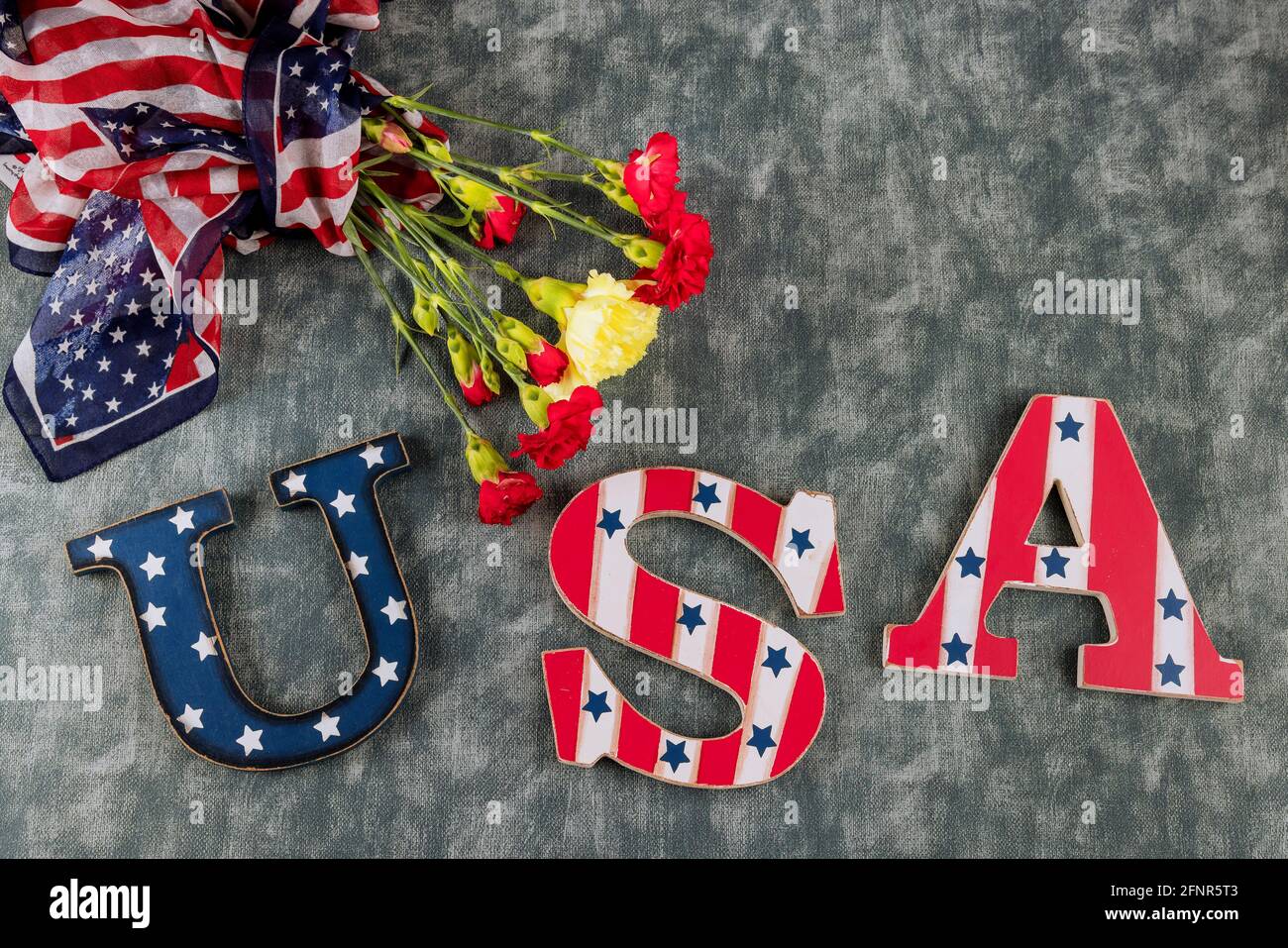 Garofano sul memoriale immagini e fotografie stock ad alta risoluzione ...