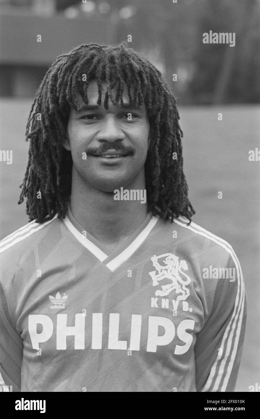 Ruud gullit 1988 immagini e fotografie stock ad alta risoluzione - Alamy