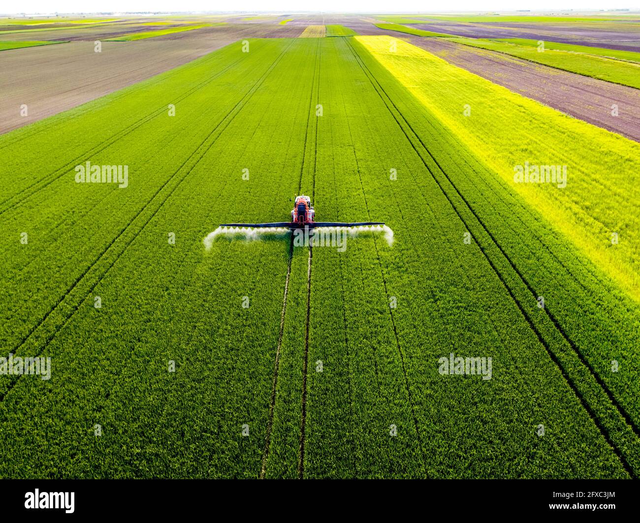 Pesticida che spruzza l'agricoltura agricola immagini e fotografie ...