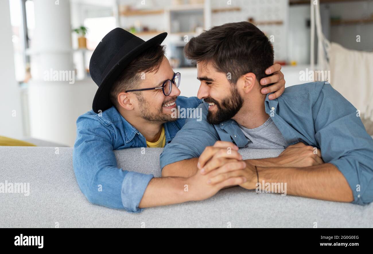 Uomini omosessuali immagini e fotografie stock ad alta risoluzione - Alamy