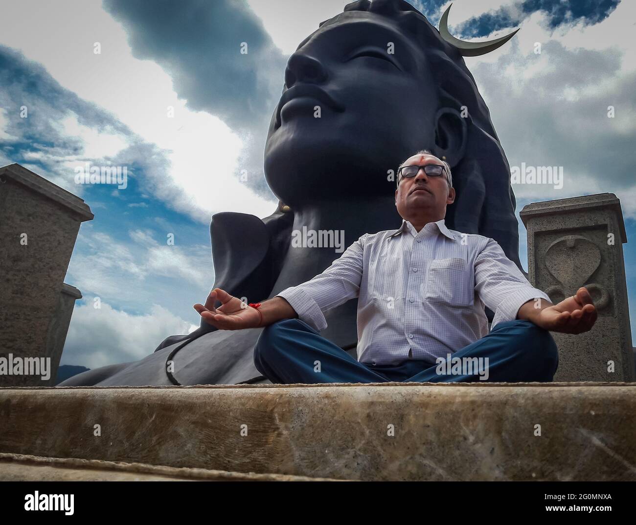 Adiyogi lord shiva statue in isha yoga coimbatore immagini e fotografie ...