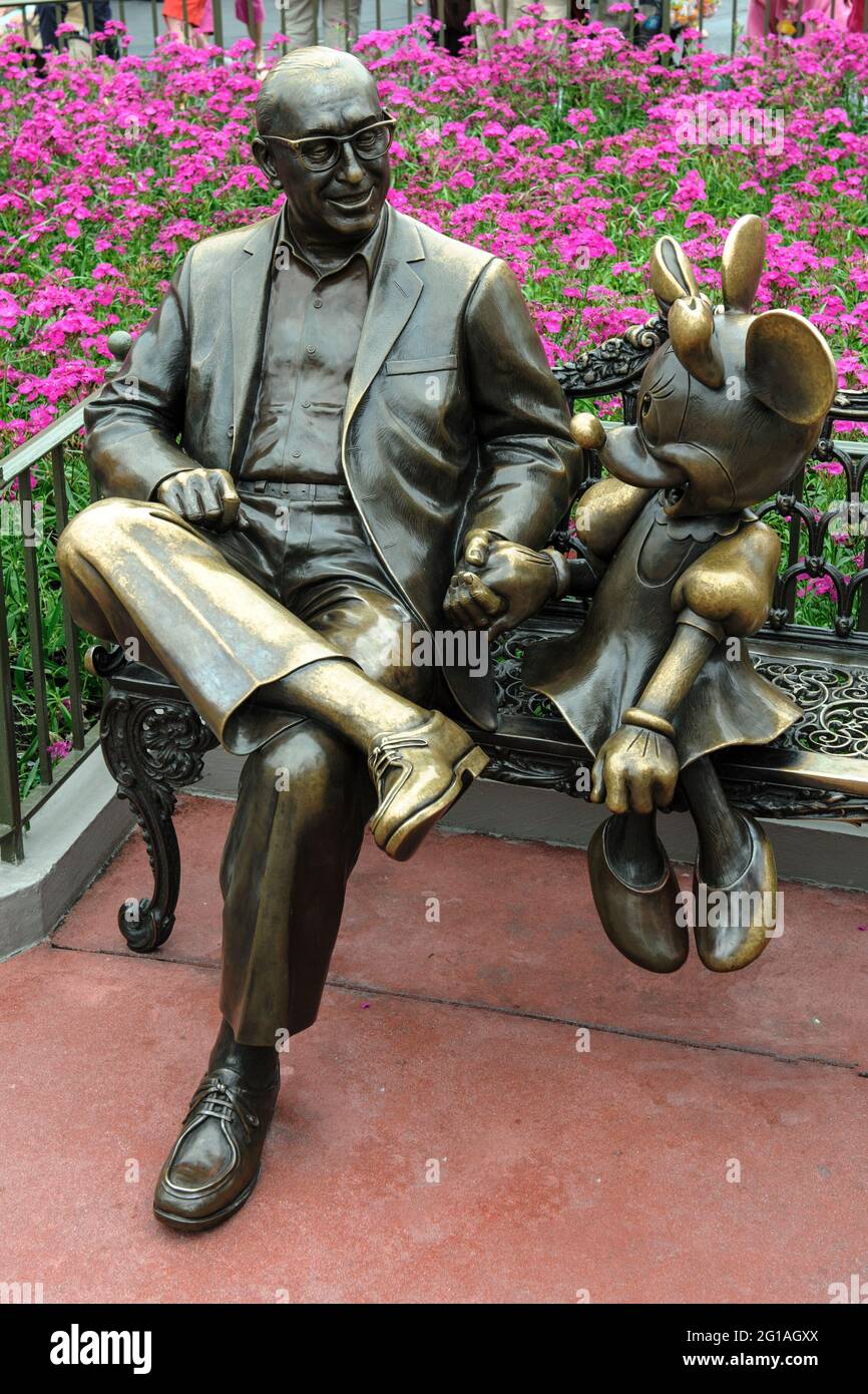 Statua di walt disney immagini e fotografie stock ad alta risoluzione ...
