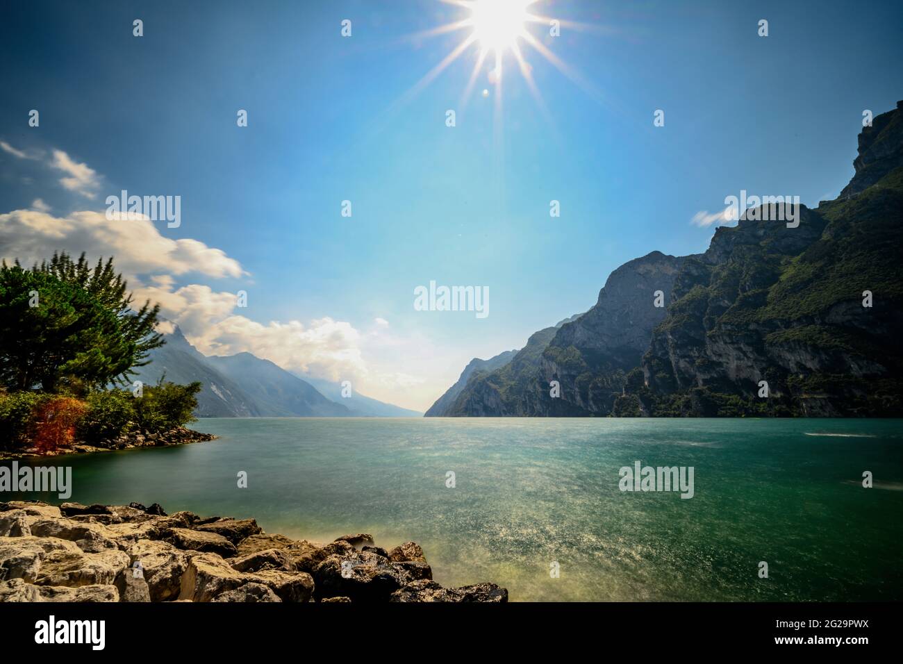 Spiaggia sabbioni garda immagini e fotografie stock ad alta risoluzione ...